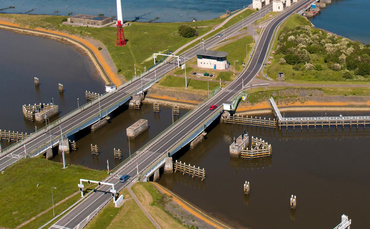 Partial replacement of the Den Oever bridges - The Afsluitdijk